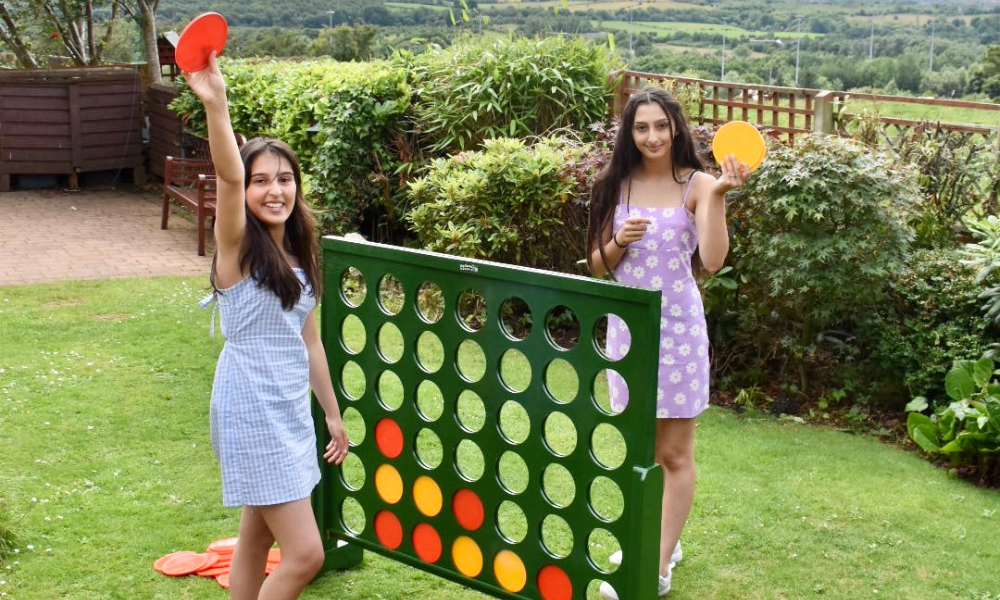 Different Ways To Play Giant Connect Four – Big Game Hunters