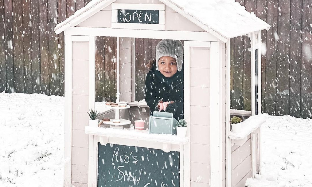 How To Care For A Kids Playhouse During Winter – Big Game Hunters