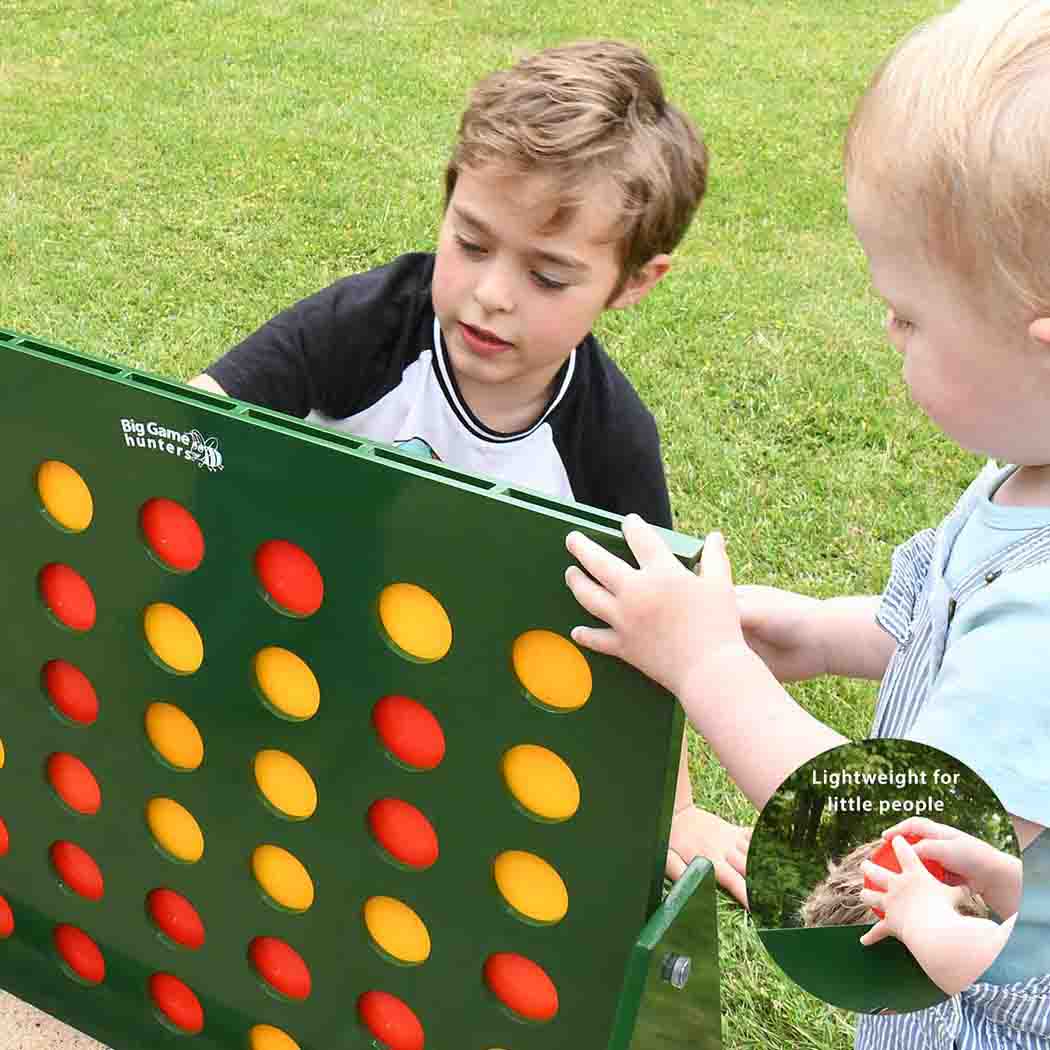 Maxi 4 | Connect Four Big Game Hunters | Indoor & Outdoor